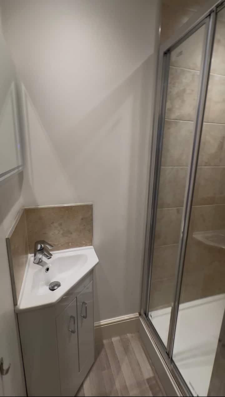 Central 1 Bed | Prime Stratford Town Centre - 埃文河畔斯特拉特福