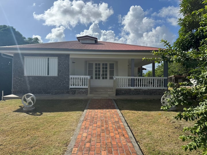 Villa Valey, Spacieuse Et Authentique - Martinique