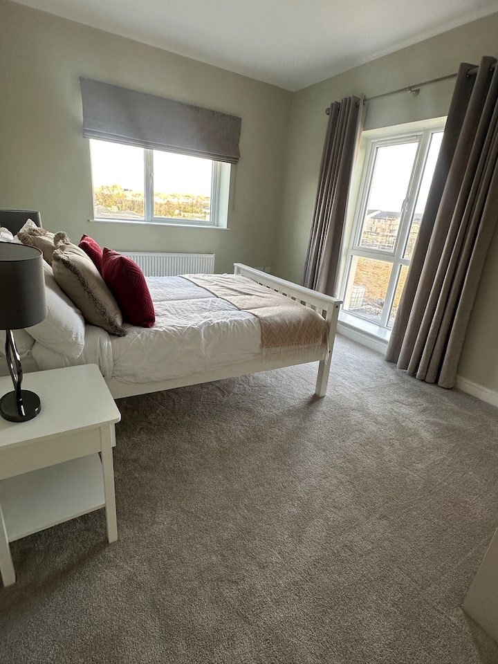 Bright Dundalk Room - Dundalk