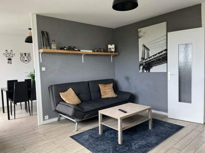 App. 3 Chambres – Vue Forêt, Balcon & Parking - Fontenay-le-Comte