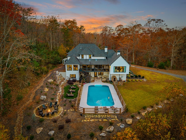 Wander Dahlonega Golden - Cleveland, GA