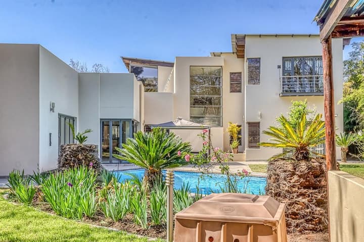 The Eden Luxury Manor, Sandton - Midrand