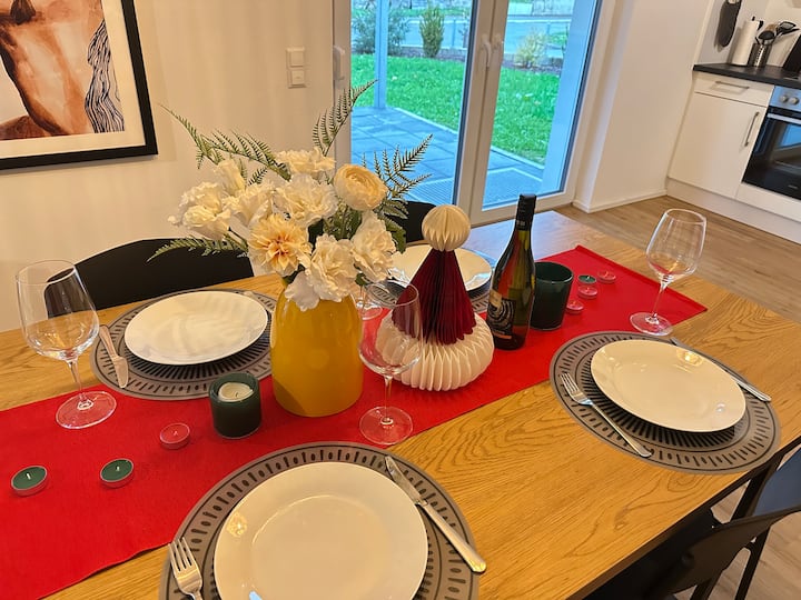 2 Wohnungen – 1 Preis | 11 Pers. | Ideal Für Teams - Sindelfingen