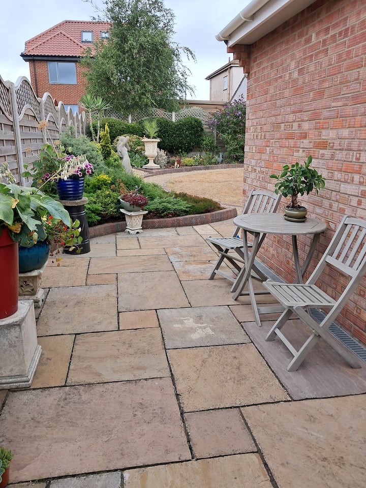 Beachside (Self Contained Private Cosy Annex) - Burnham-on-Sea