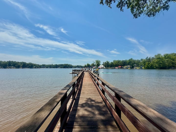Shoreline Serenity - Lexington, NC