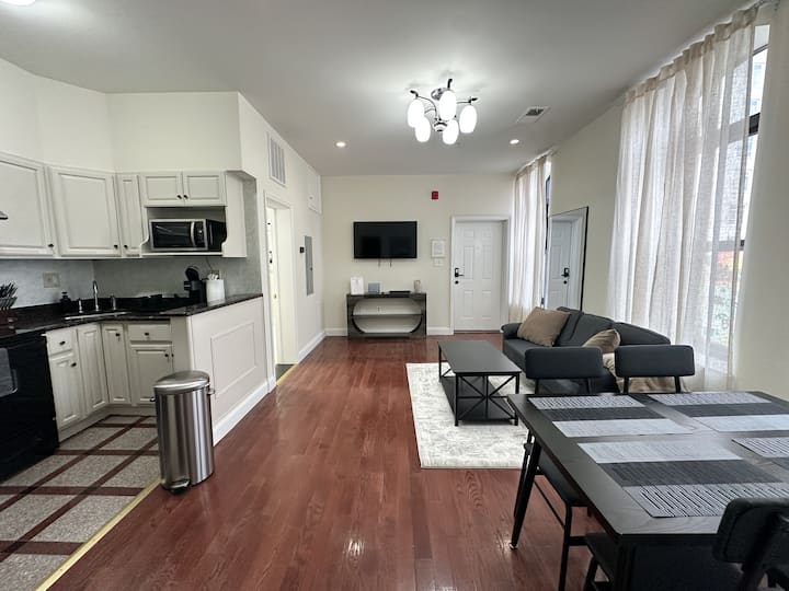 Apartment In Chinatown Near Convention Center - Philadelphia, PA