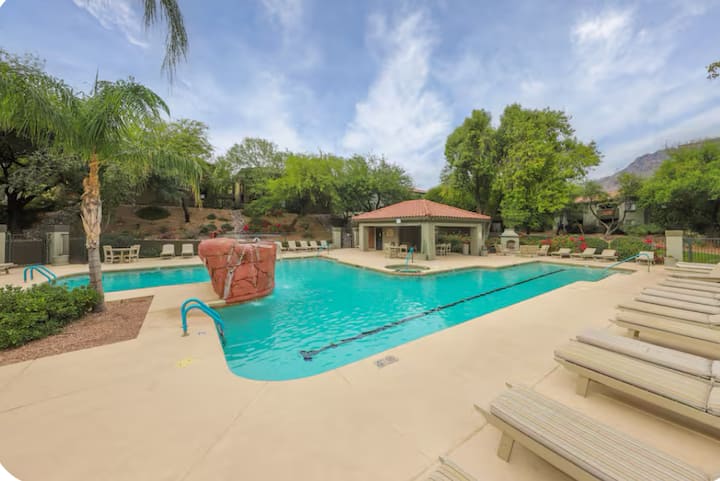 First Floor Condo At Ventana Canyon, Heated Pool - Catalina Foothills, AZ