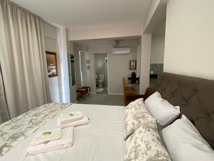 Studio Com  Café Da Manhã Em Frente As Termas - Piratuba