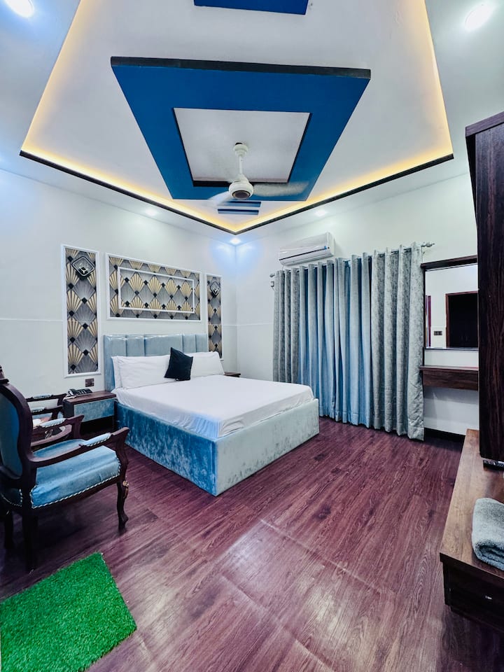 Crescent Villa - Karachi