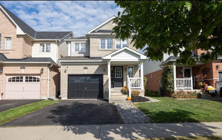 Detached House - Bowmanville