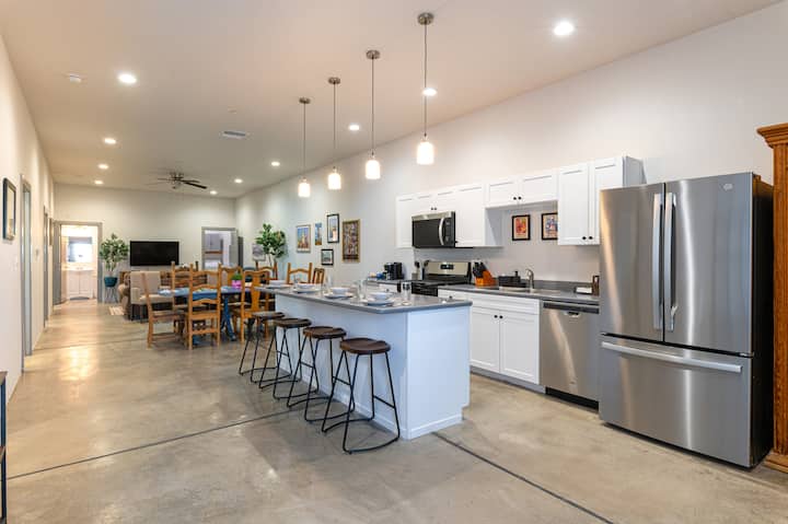 Urban Desert Hideaway Near Uofa & Downtown - Tucson, AZ