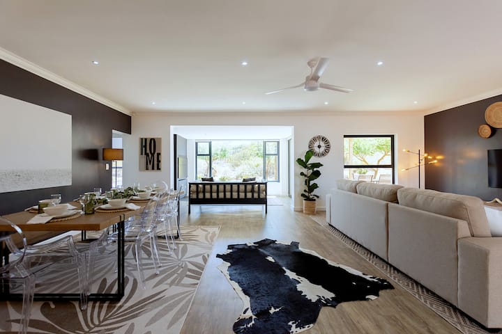 Birdsong-modern, Minimalist & Surrounded By Nature - Langebaan