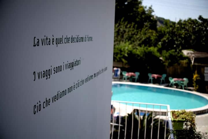 Camera Doppia Interna - Piscina - Capri