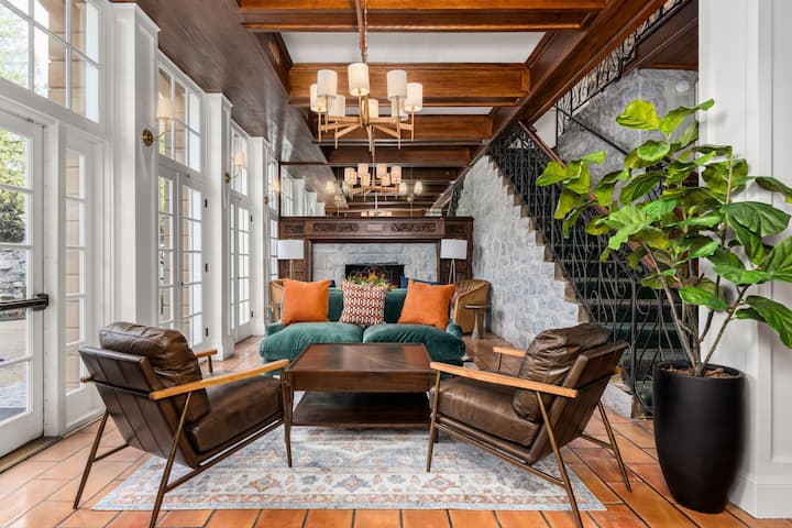 Sonoma Stonehouse, King Room At Boutique Hotel - Santa Rosa, CA