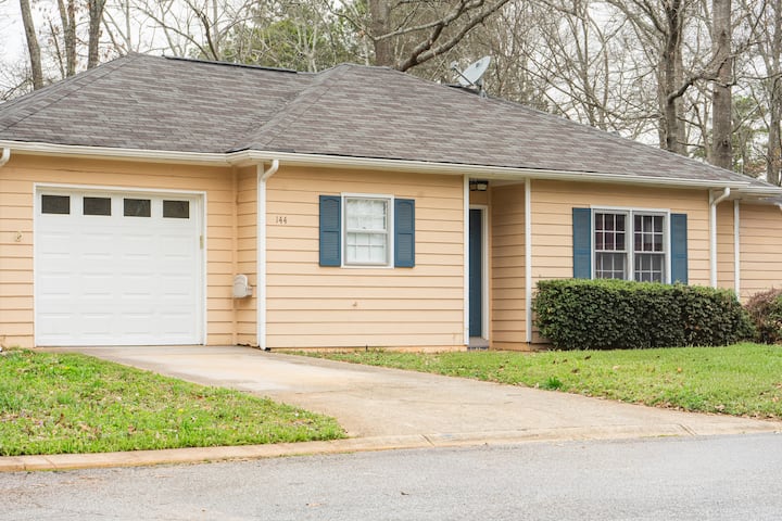 Sterling Dr - Athens, GA