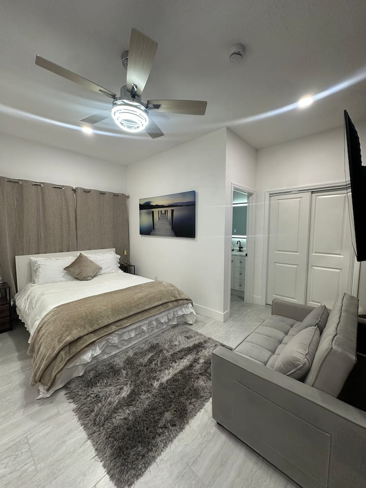 Cozy Space - Ocoee, FL