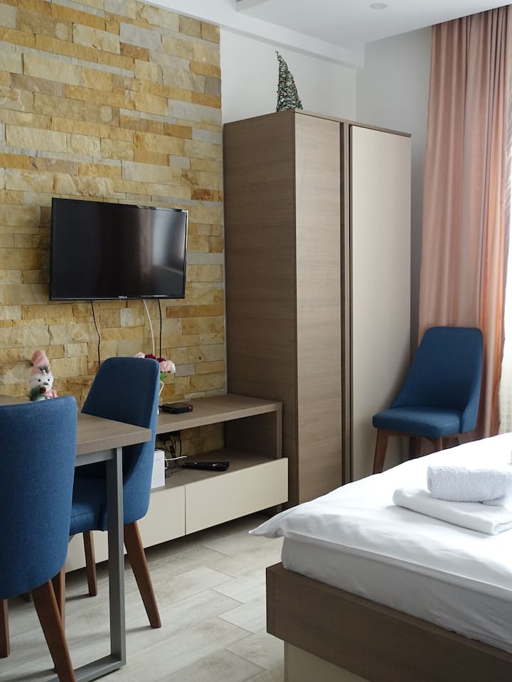 The Quiet Azure | Ski Center • Mountain View - Kopaonik