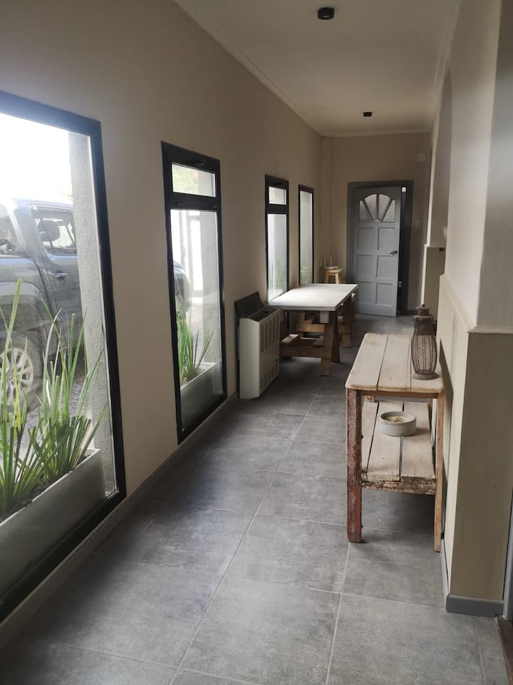 Casa Familiar En Centro Viejo - Necochea