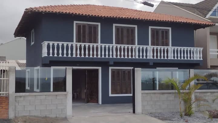 Casa à Beira-mar – Acorde Com O Som Das Ondas! - Matinhos