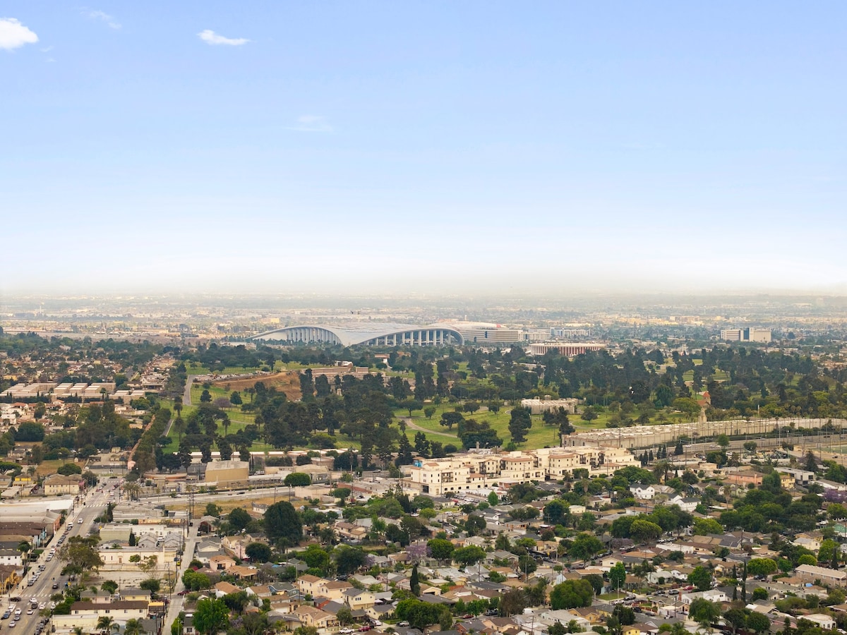 Casa au coucher du soleil espagnol près du SoFi Stadium - Maisons à ...