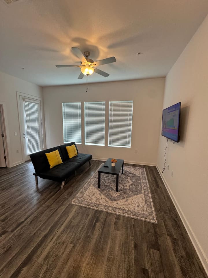 Quiet & Cozy 1br Getaway Close To Austin - Leander, TX