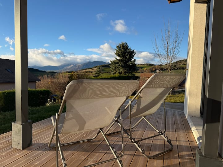 The Eagle's Nest - Cosy Chalet For Two - Gap