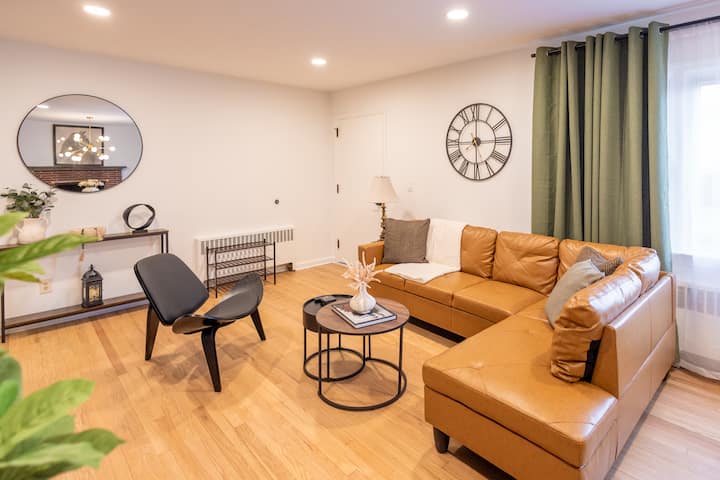 3br/2ba, 2 Offices, King Bed, Pets/parking/laundry - Montclair, NJ