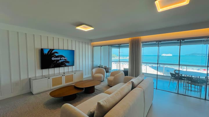 Frente Mar | Novo | 4 Suítes | 3 Vagas - Brasil