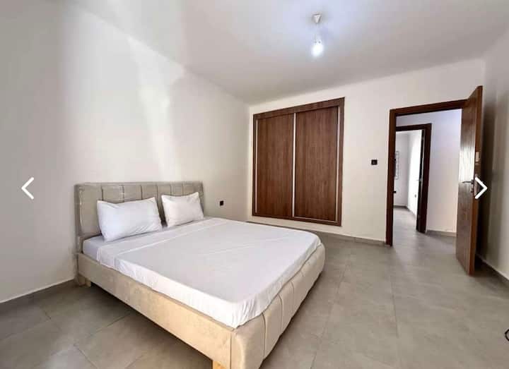 Appartement Spacieux & Propre • Emplacement Idéal - Oran