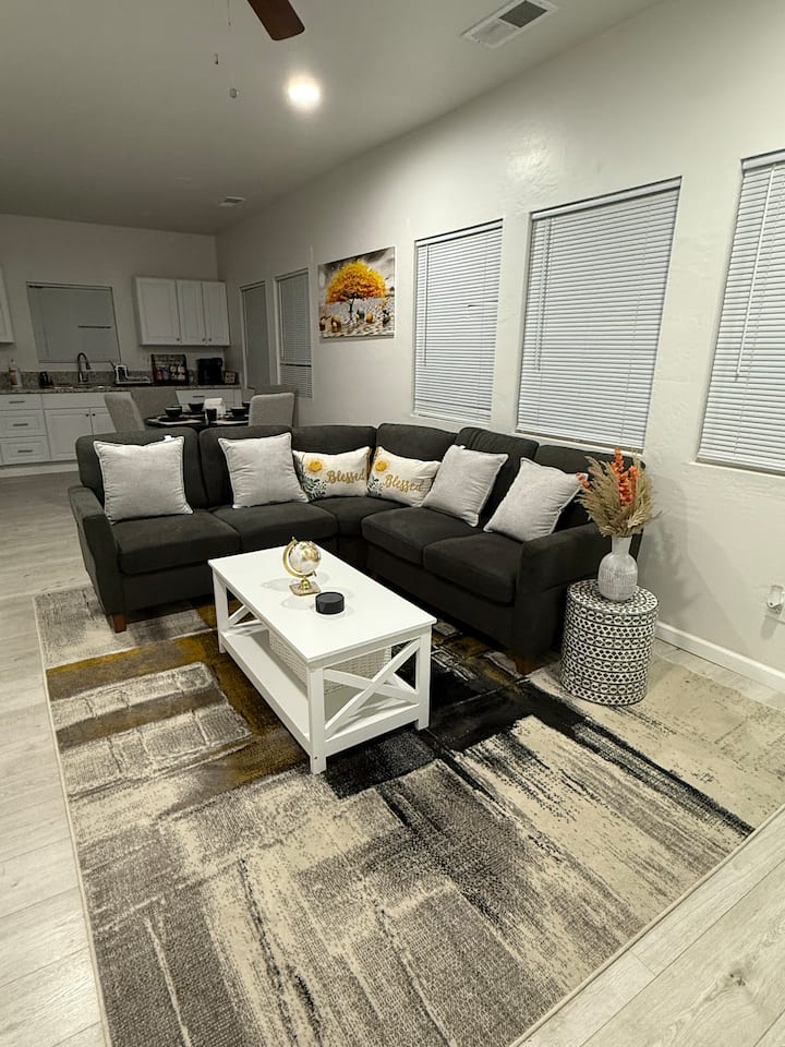 The Hidden Gem - Porterville, CA