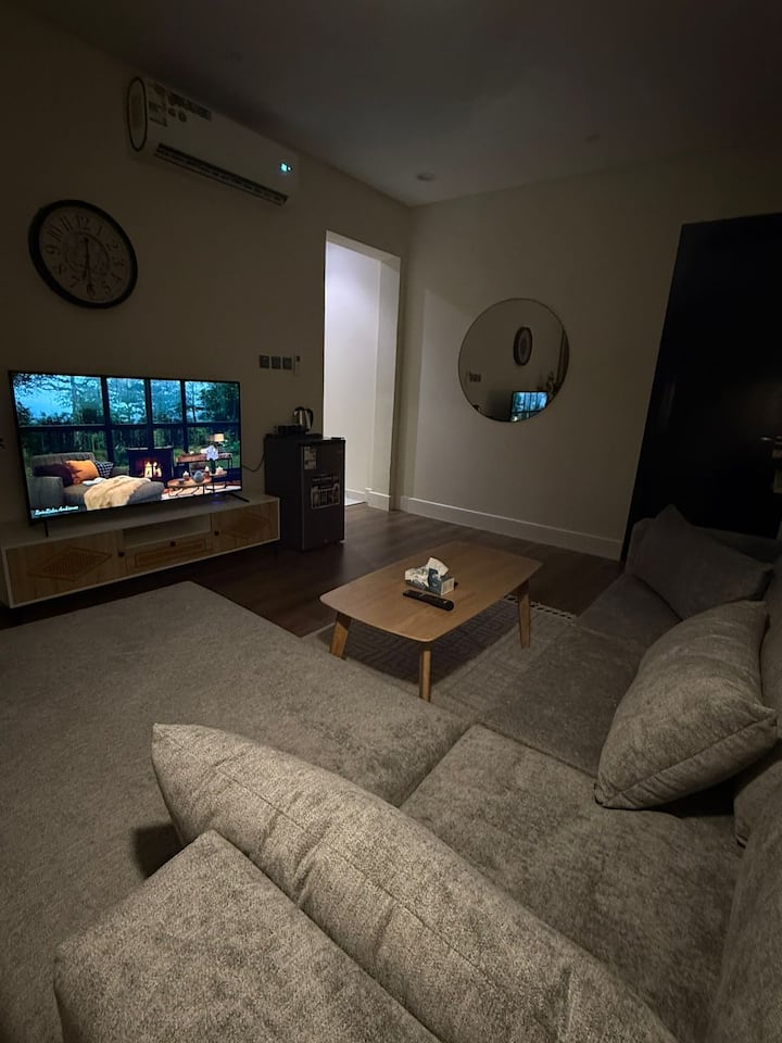 Condo Near To Airport شقة أنيقة شمال الرياض - Saudi Arabia