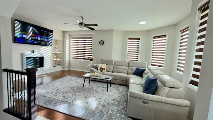 Zillionstay | Modern 4br | Family-home | Near Yyc - Calgary