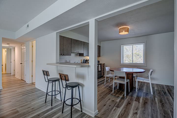 Redhawk Suite - Camden, OH