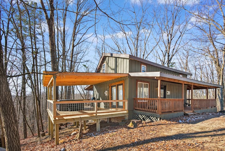 The *New* Cozy Oak Hideaway At Red River Gorge - Kentucky