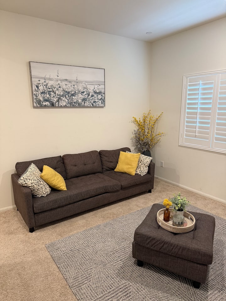 Cozy Minimalist Guest House In Victorville. - Victorville, CA