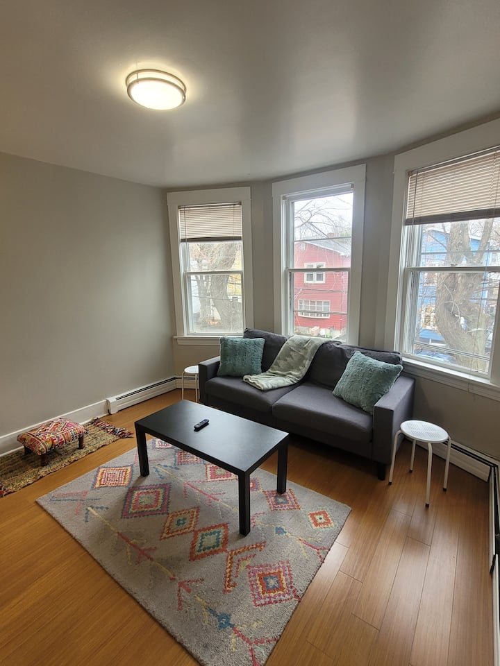 Pepperell Street Charm: 3br Near Everything! - Halifax