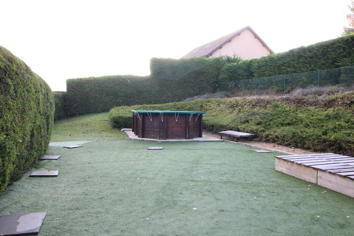 Gîte De St Christophe – Piscine, Calme Près Du Lac - Pont-de-Poitte