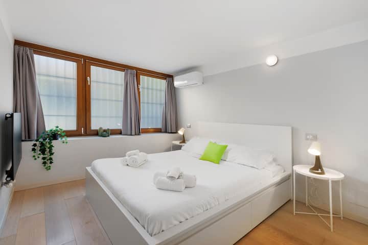 Discover Milan: Modern Loft With Parking - Milaan