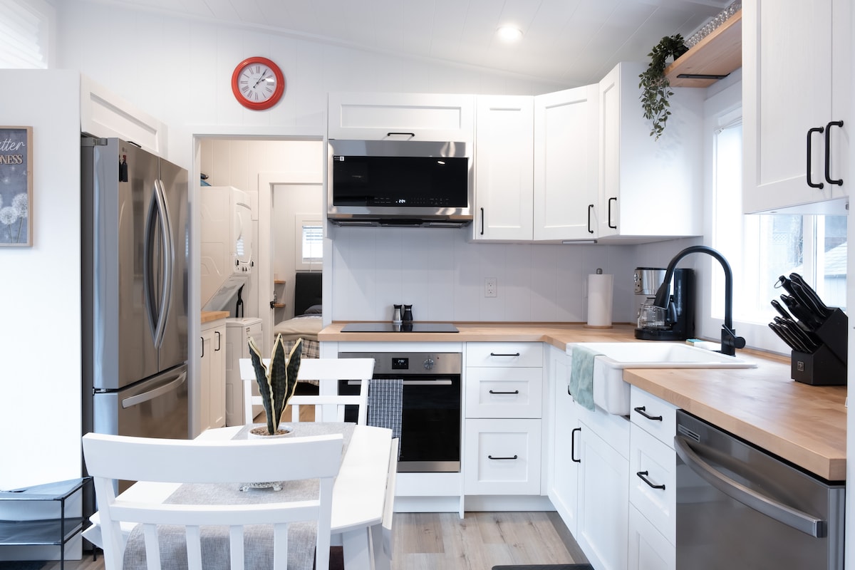 Le Käbin | Cabane confortable 2BR - Maisons à louer à Sunshine Valley ...