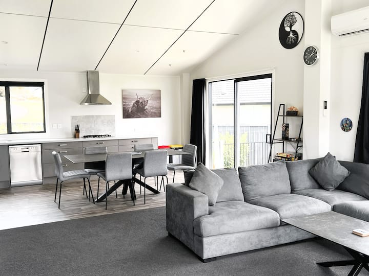 Tawera Modern Escape - Te Anau