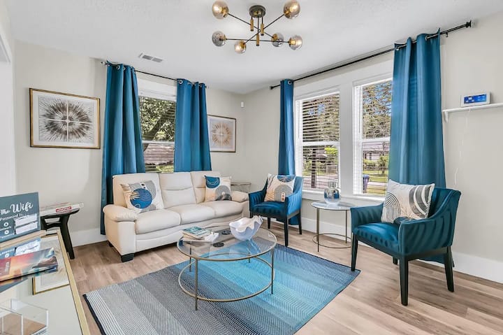 The Easy Access Escape (Close To Downtown/beaches) - Charleston, SC