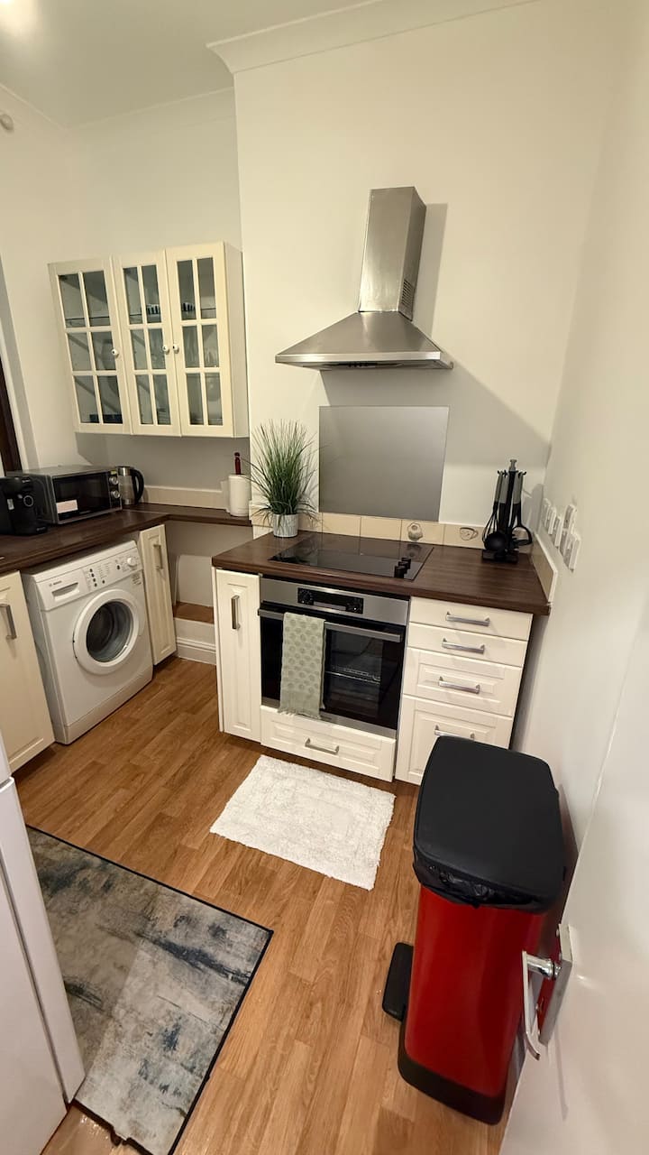 Cosy 3-bedroom Flat On Chamberlayne Road - Londres