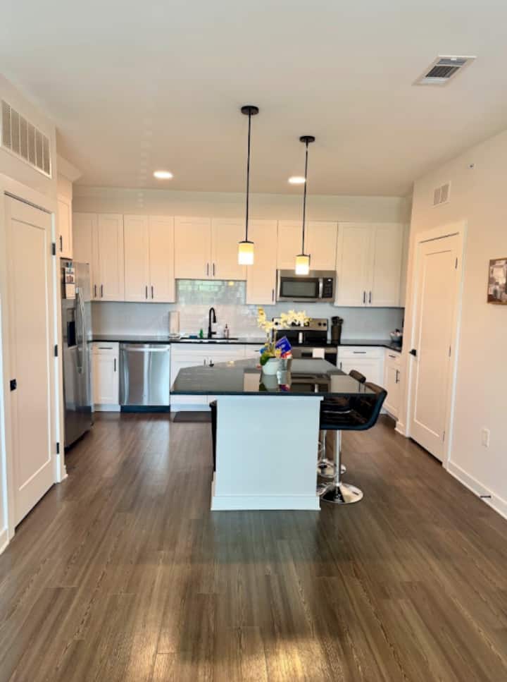 Stylish Modern Nashville 1br Near Everything - Brentwood, TN