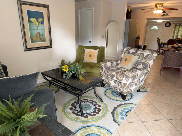 Cozy, Family-friendly Home, In The Heart Of Swfl - Fort Myers, FL