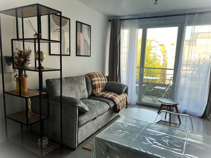 L'evasion - Appartement Cosy Avec Parking - Cergy