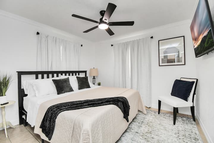 Cozy Corner - Houston, TX