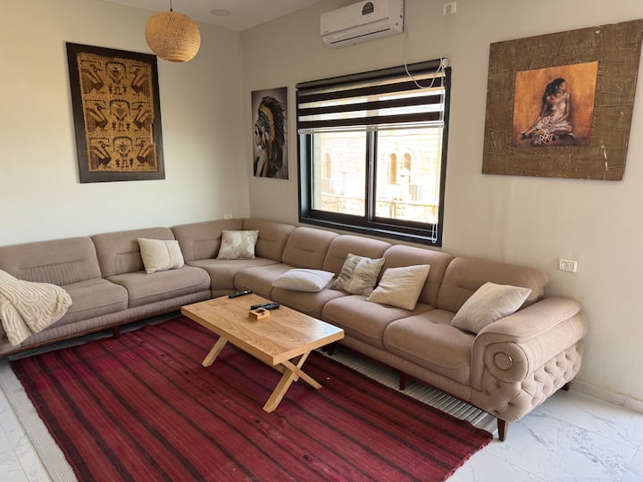 Great Location With Walking Distance To The Church - Belén