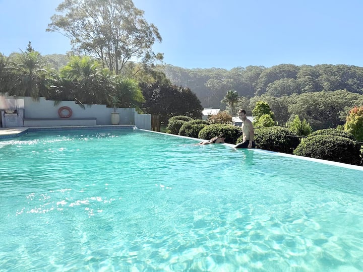 Pool-gourmet Kitchen-tennis-gym-9 Mins To Terrigal - Avoca Beach