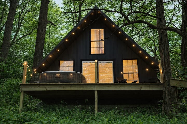 New-honeymoon Suite-hot Tub-sauna-romantic Getaway - Indiana (State)