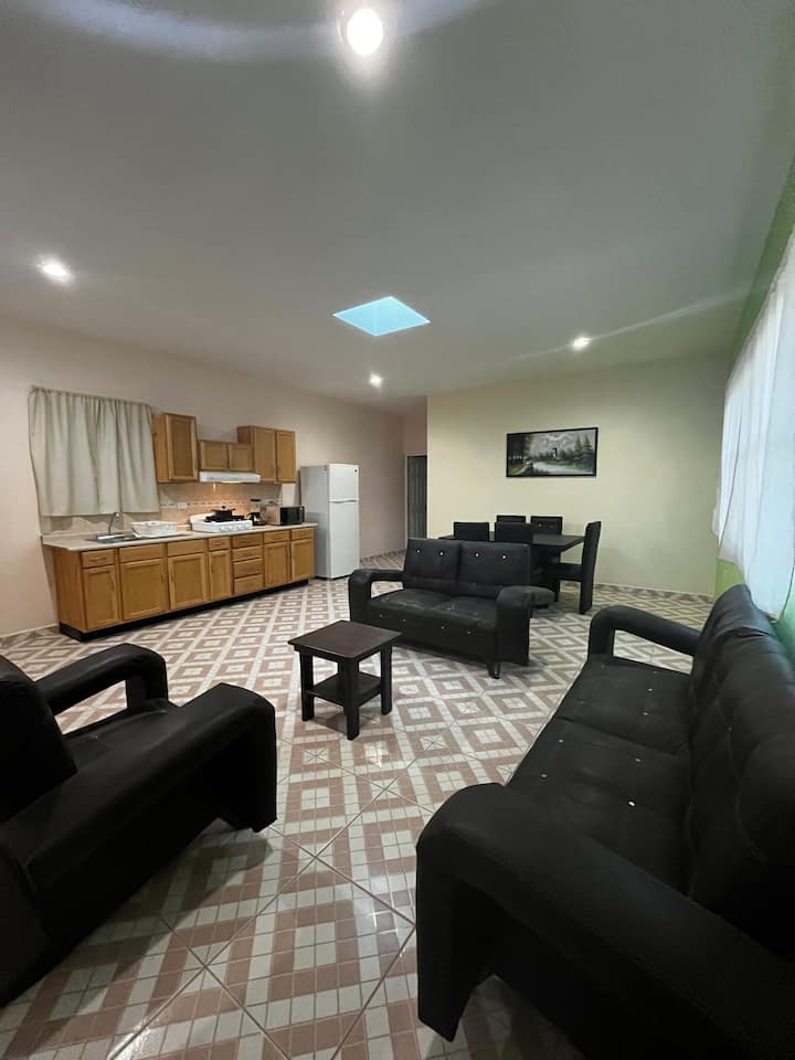 Departamento Cómodo Y Moderno En Zona Tranquila. - Celaya